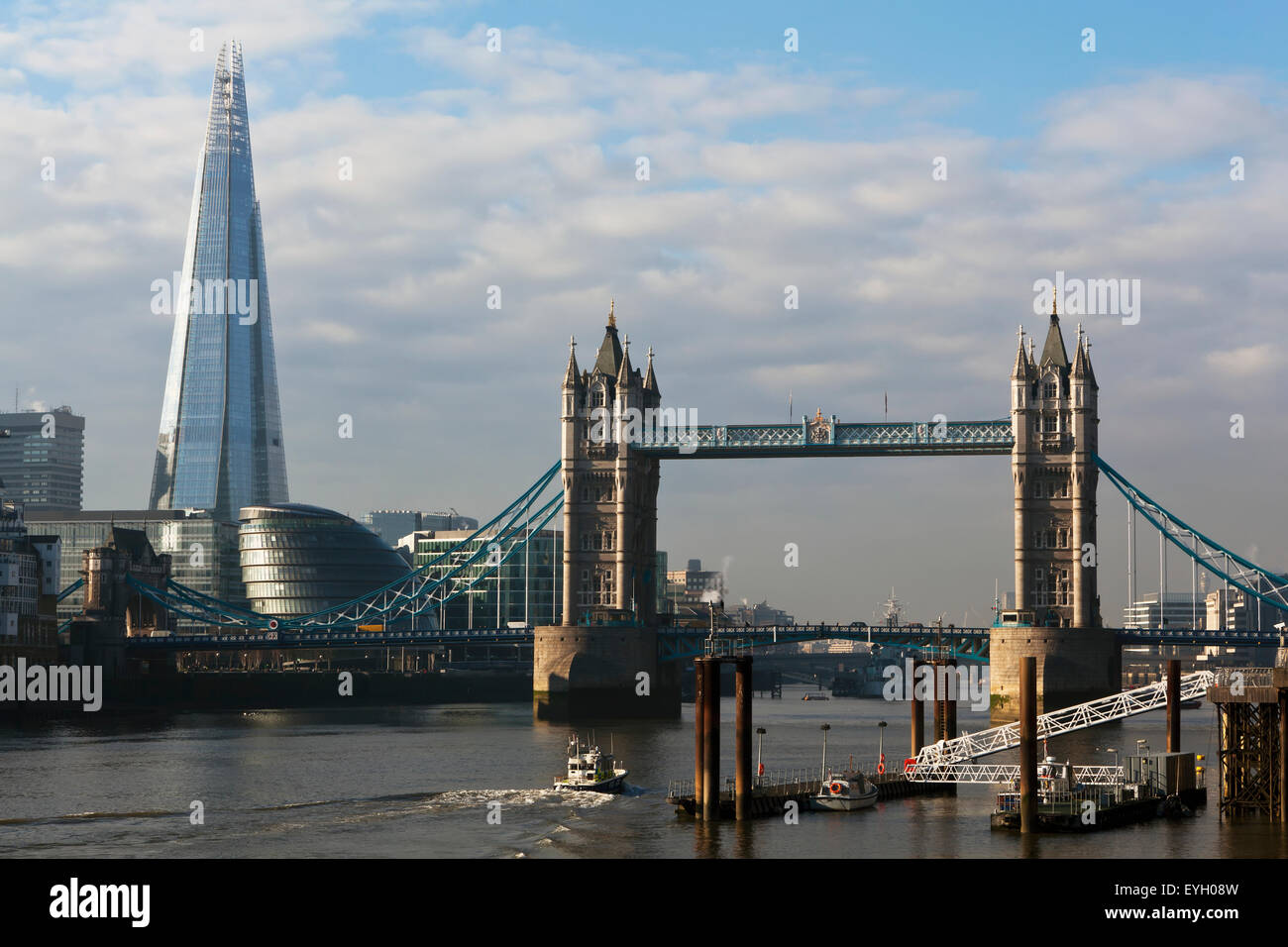 The shard london pics hi-res stock photography and images - Alamy