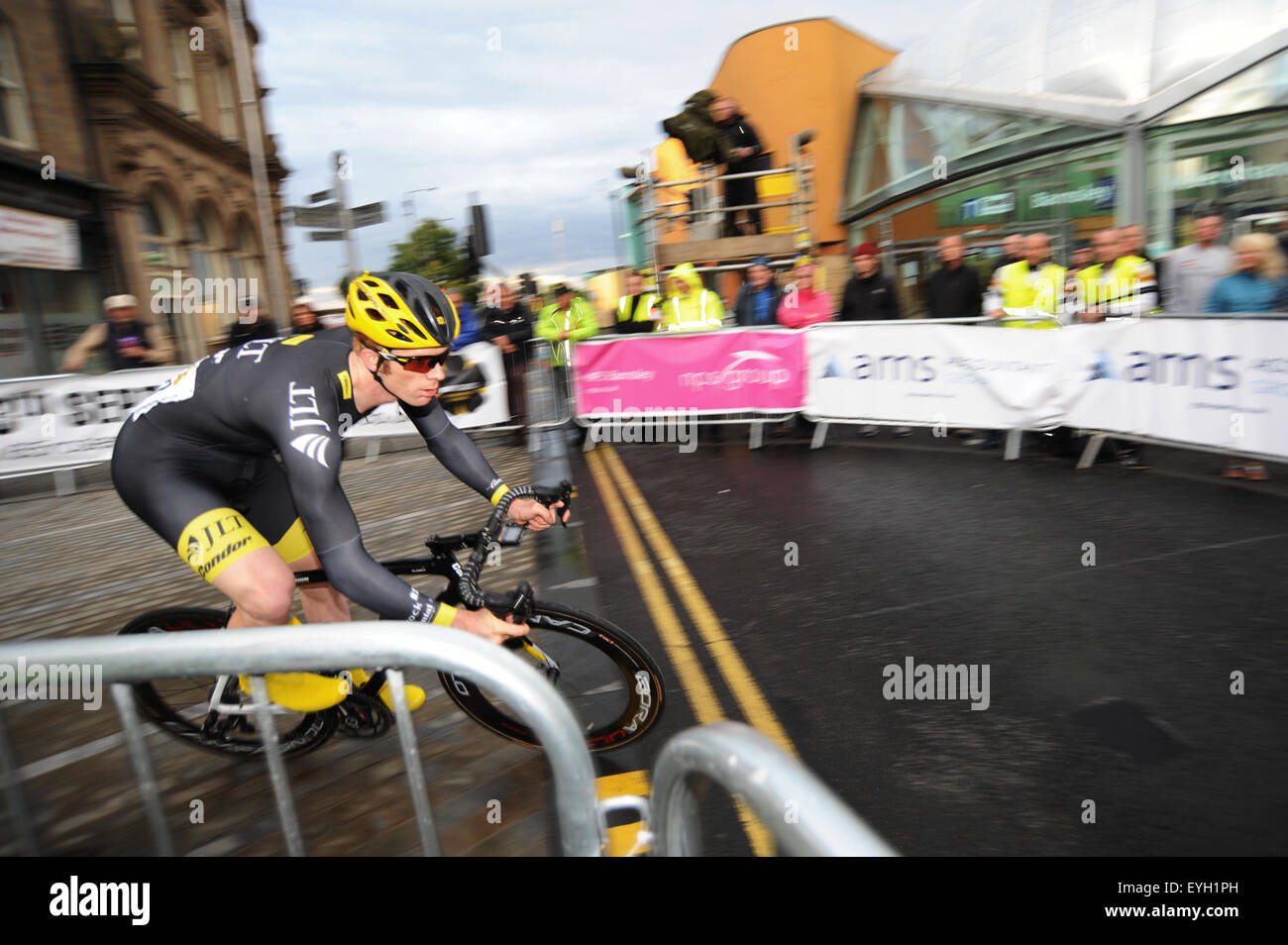 Barnsley, UK. 29th July 2015. Cyclist Ed Clancy racing in the National ...