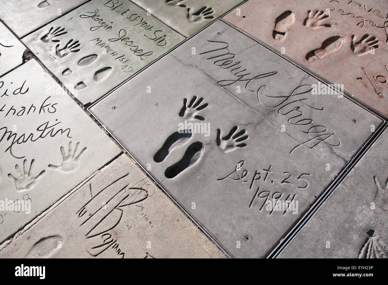 Handprint and signature hi-res stock photography and images - Alamy