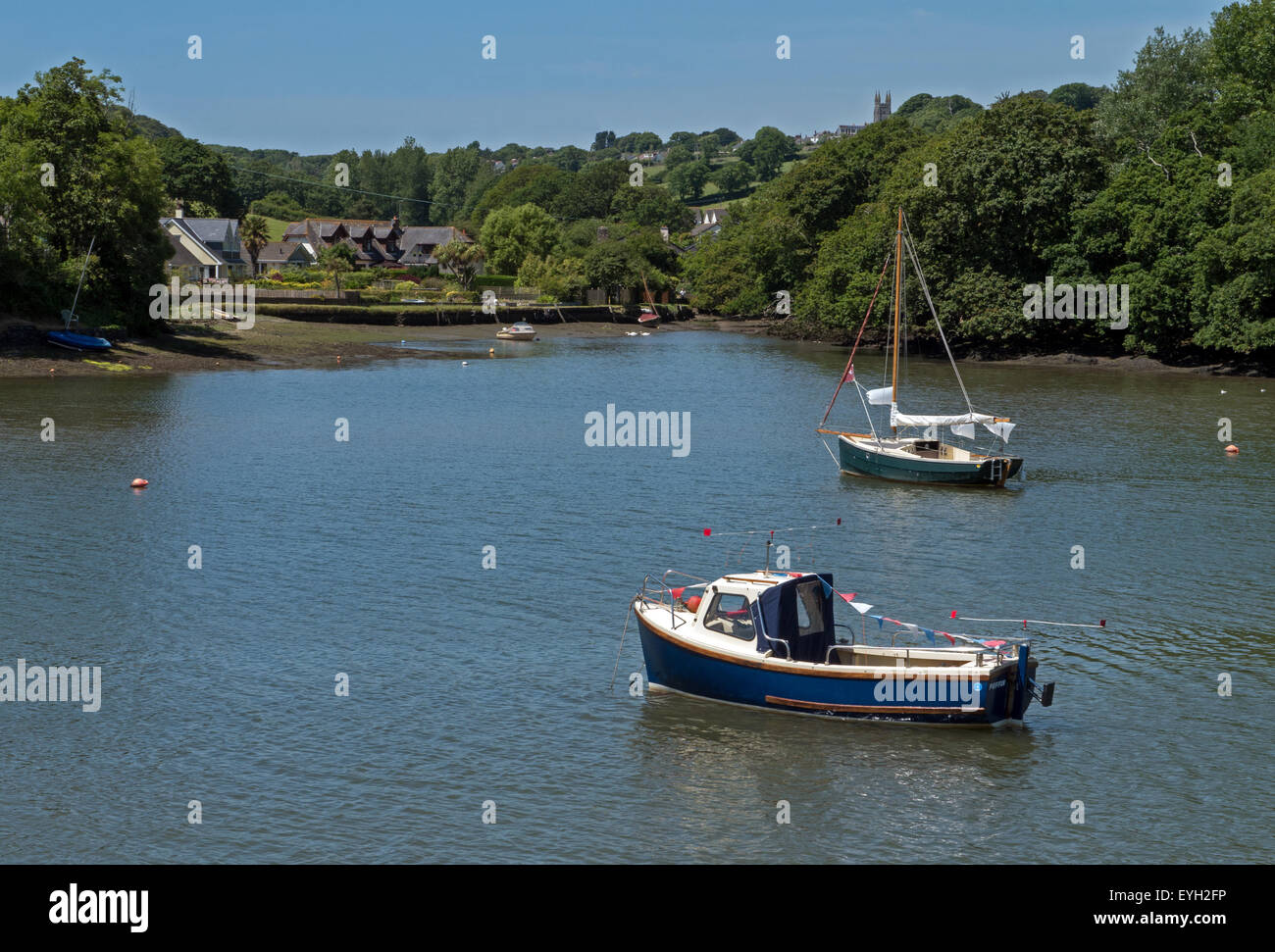 The Attractive Kingsbridge Estuary, close to the Town of Kingsbridge ...