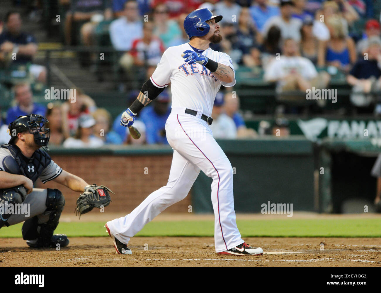 JUL 27, 2015: Texas Rangers left fielder Josh Hamilton #32 during an ...