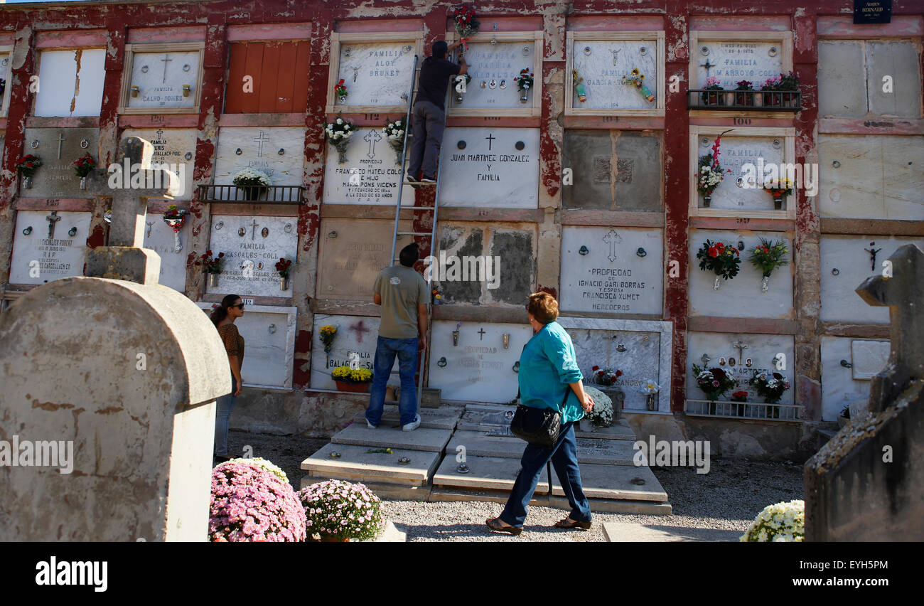 Graves in a cemetery in the Spanish island of Majorca Stock Photo - Alamy