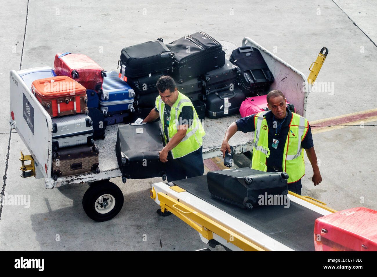 Miami Florida,International Airport,MIA,tarmac,apron,ground crew ...