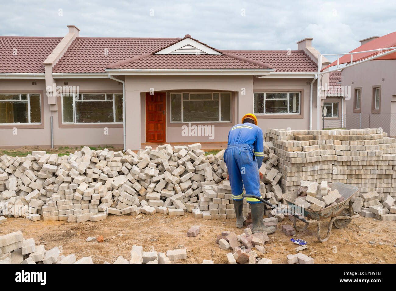 Zimbabwe house build hi-res stock photography and images - Alamy