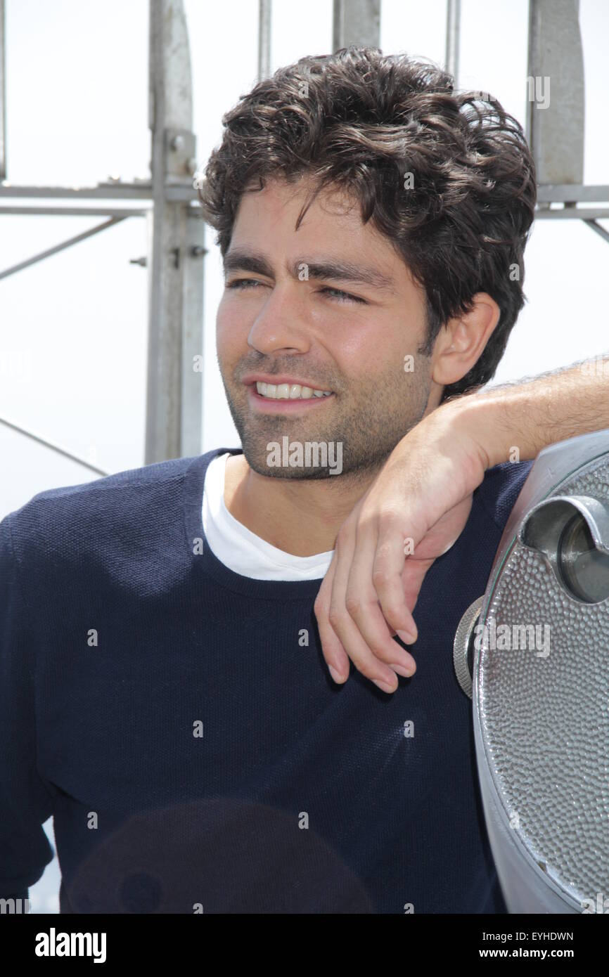 Actor Adrian Grenier visits The Empire State Building in New York City ...