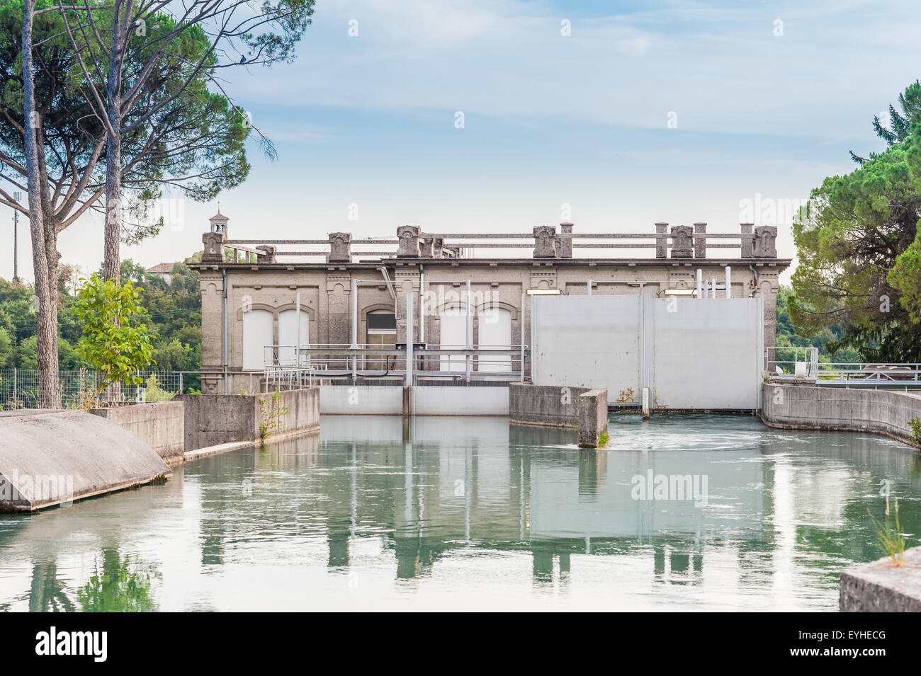 Installation of locks on the river to divert water in various ...