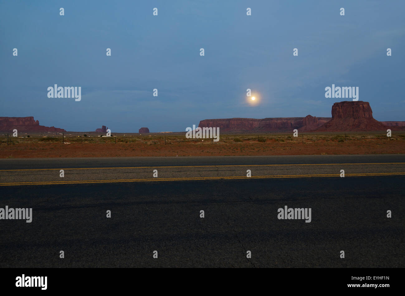 Monument valley night sky hi-res stock photography and images - Alamy