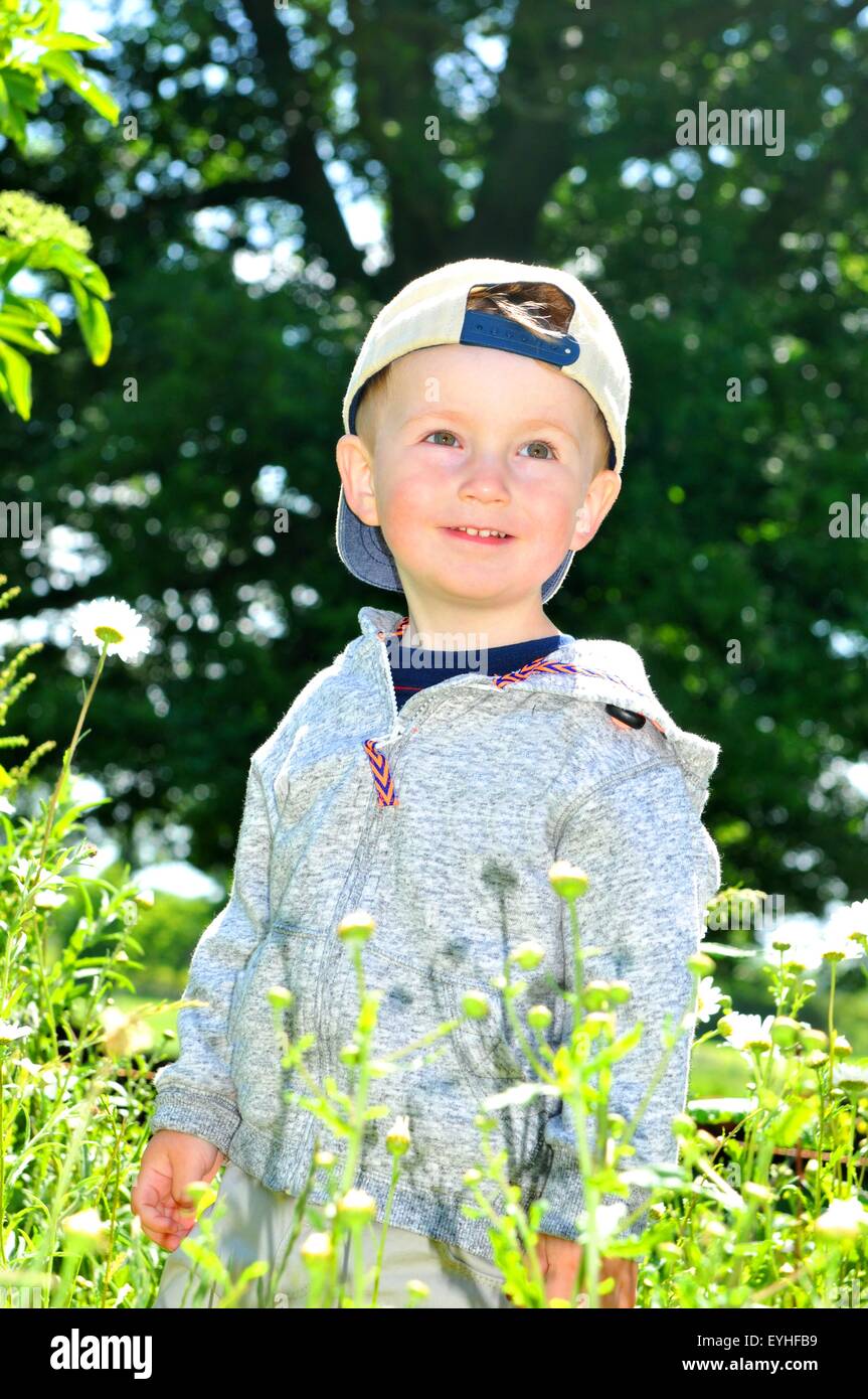 Toddlers in nature hi-res stock photography and images - Alamy