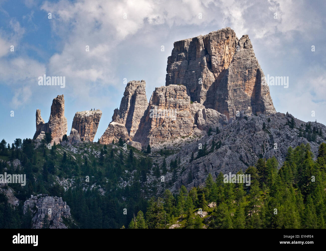Cinque Torri (Five Towers), Falzarego Pass, Dolomites, Italy Stock ...