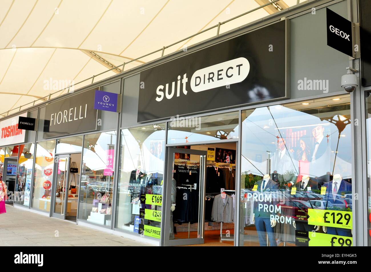 Suitdirect hi-res stock photography and images - Alamy