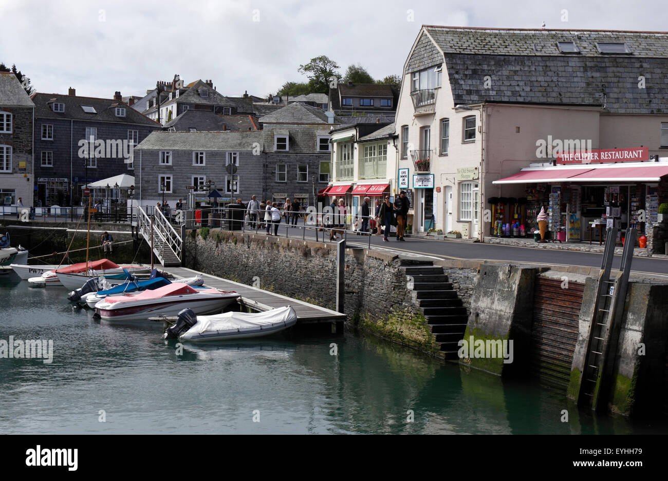 Padstow cornish coastal town hi-res stock photography and images - Alamy