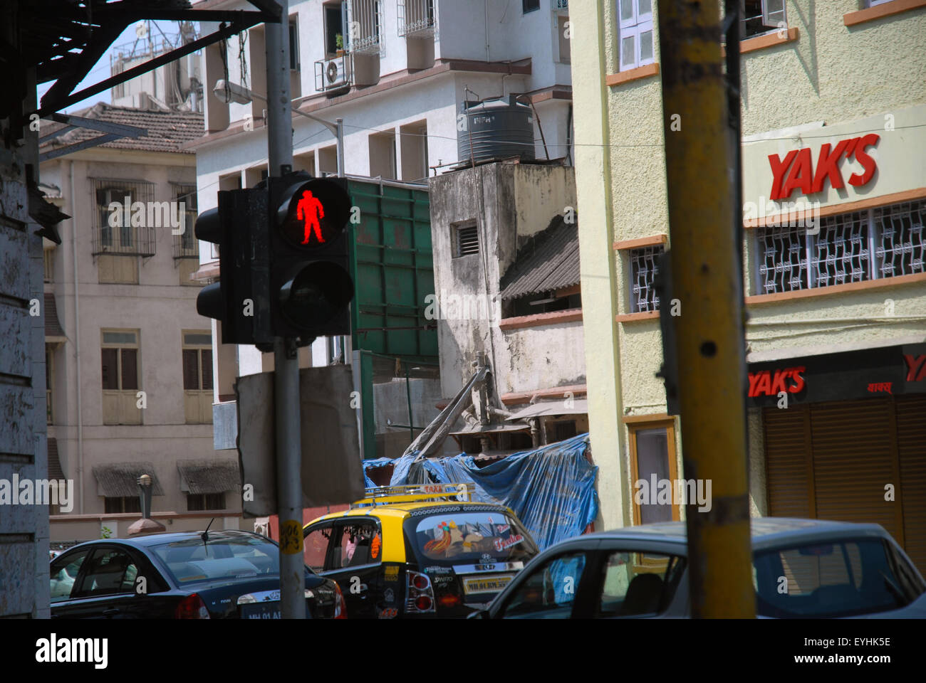 Indian traffic signals hi-res stock photography and images - Alamy