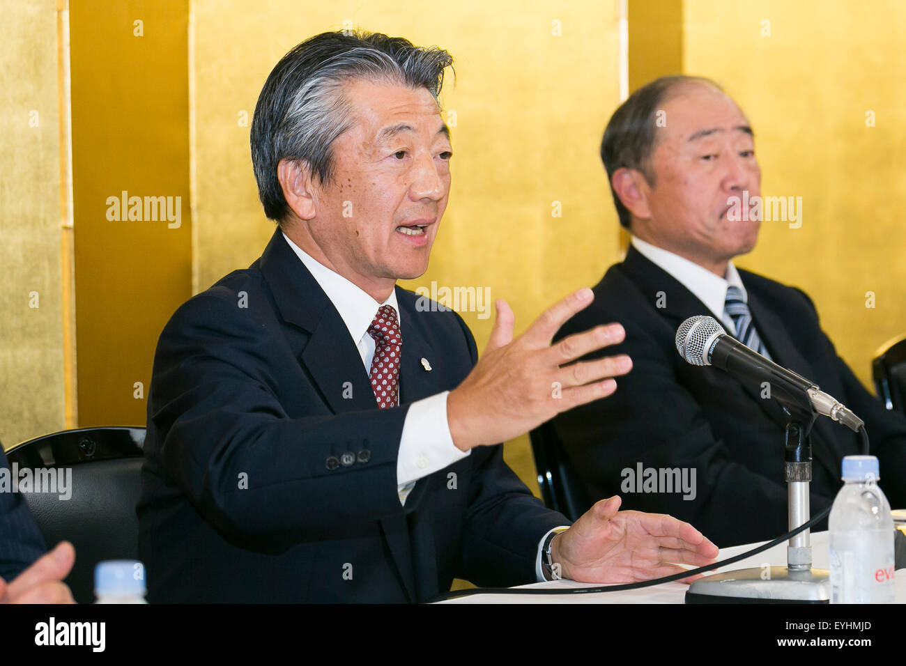 (L to R) Tsuyoshi Kameoka Representative Director, President, Group CEO ...