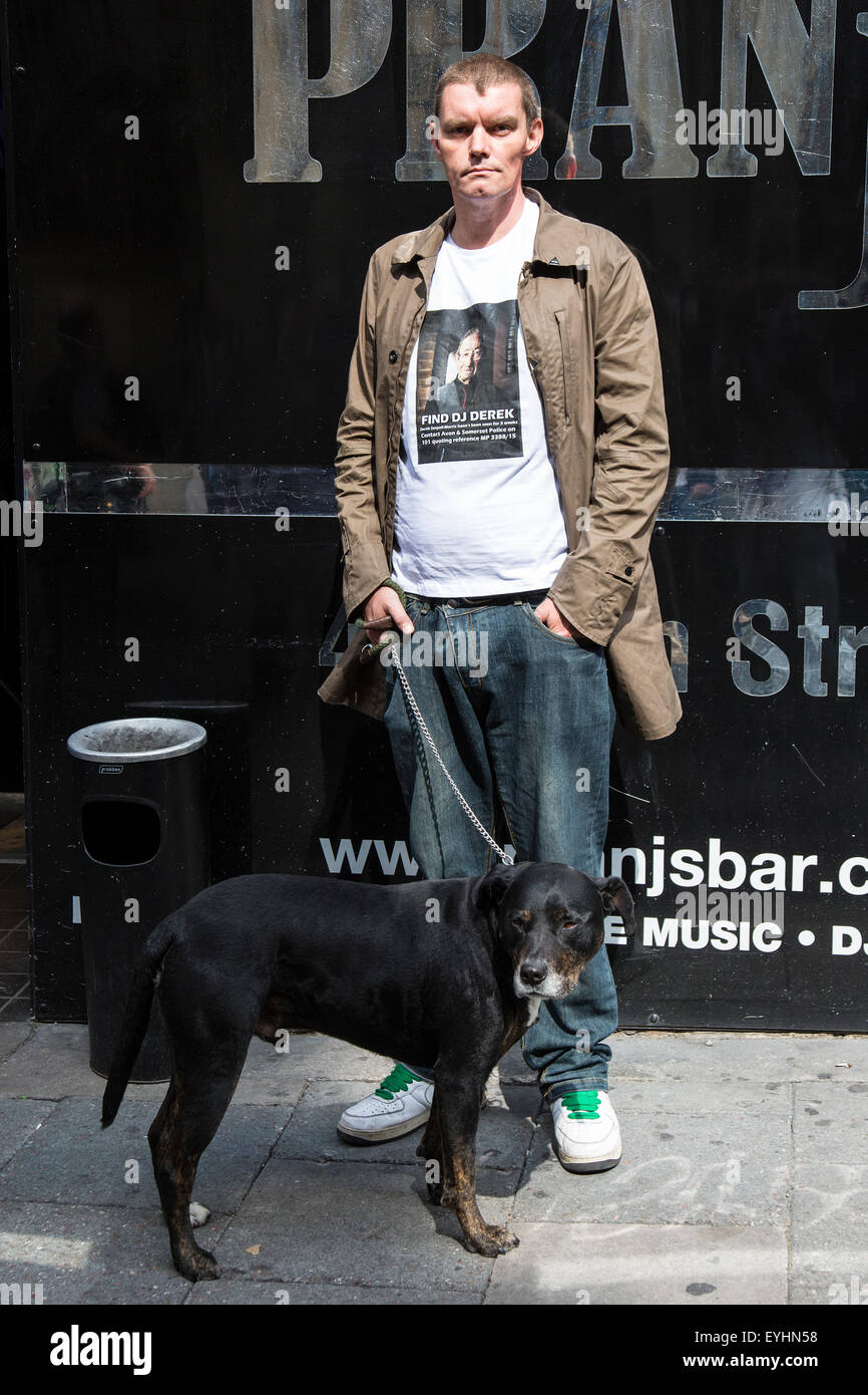 Bristol, UK. 30th July, 2015. Concerned family and friends met at Pranj ...