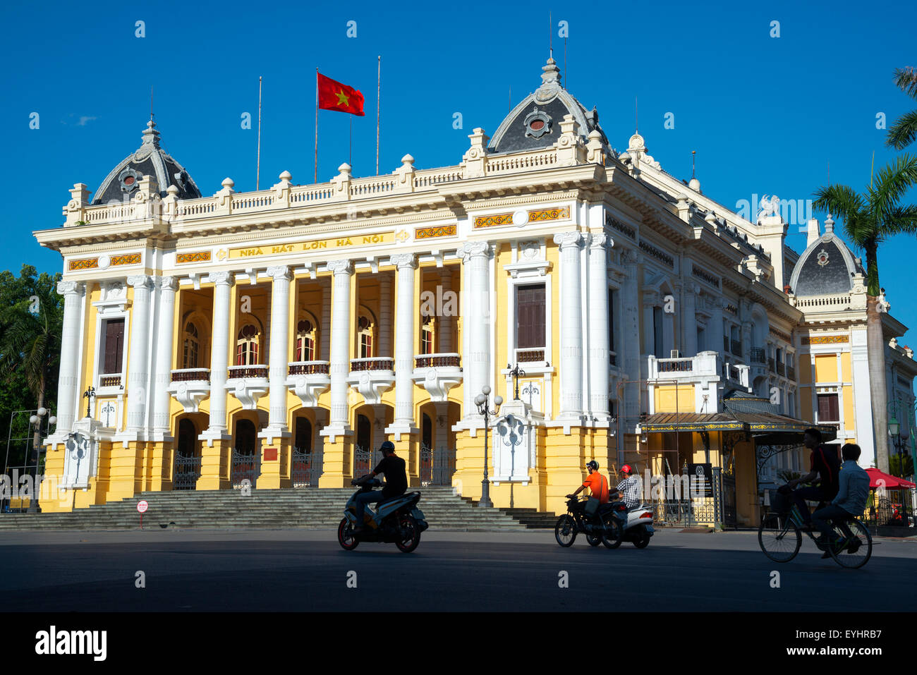 Hanoi opera house hi-res stock photography and images - Alamy
