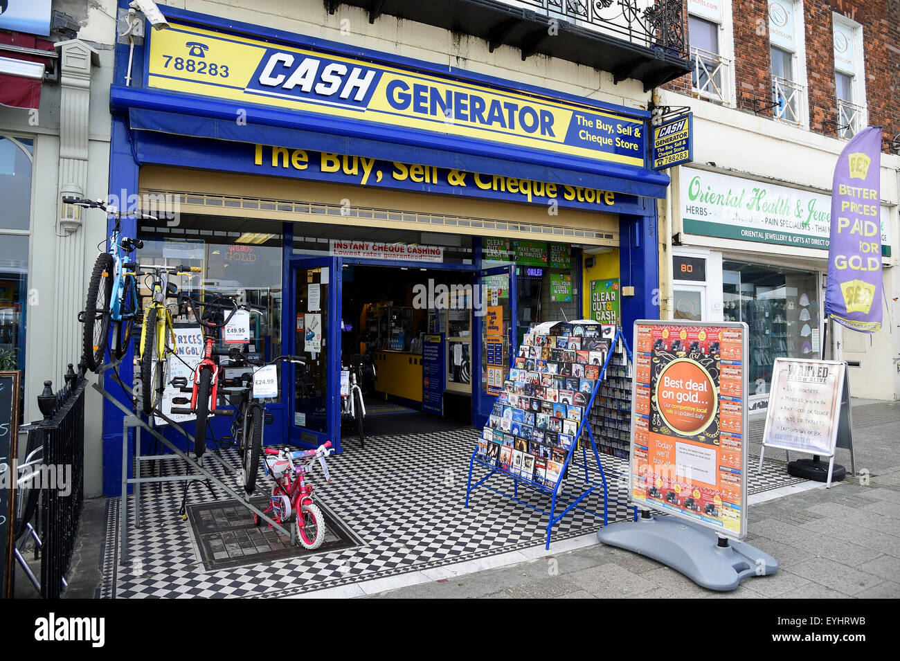 Cash generator hi-res stock photography and images - Alamy