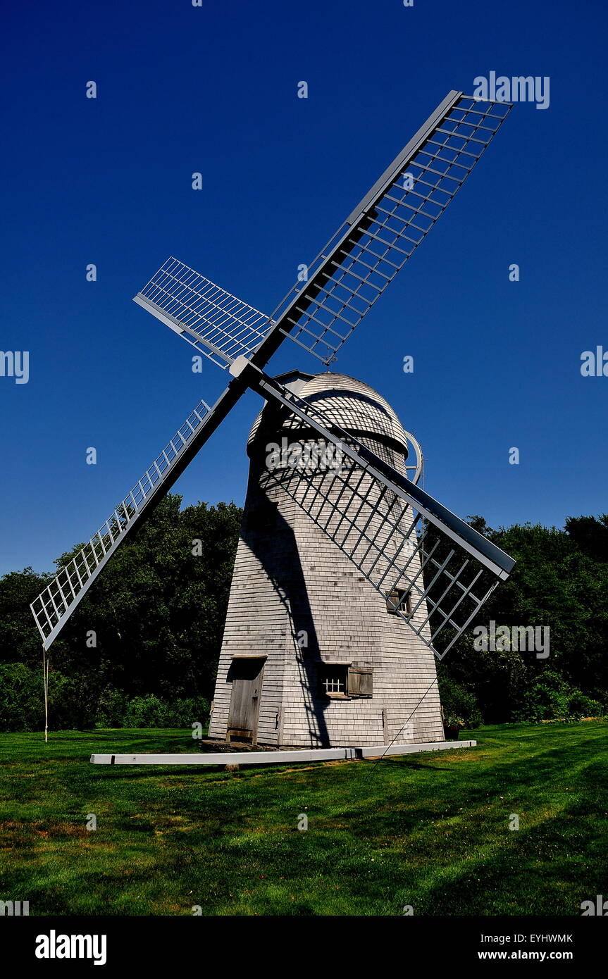 Middletown, Rhode Island: 1812 Robert Sherman shingled smock windmill ...