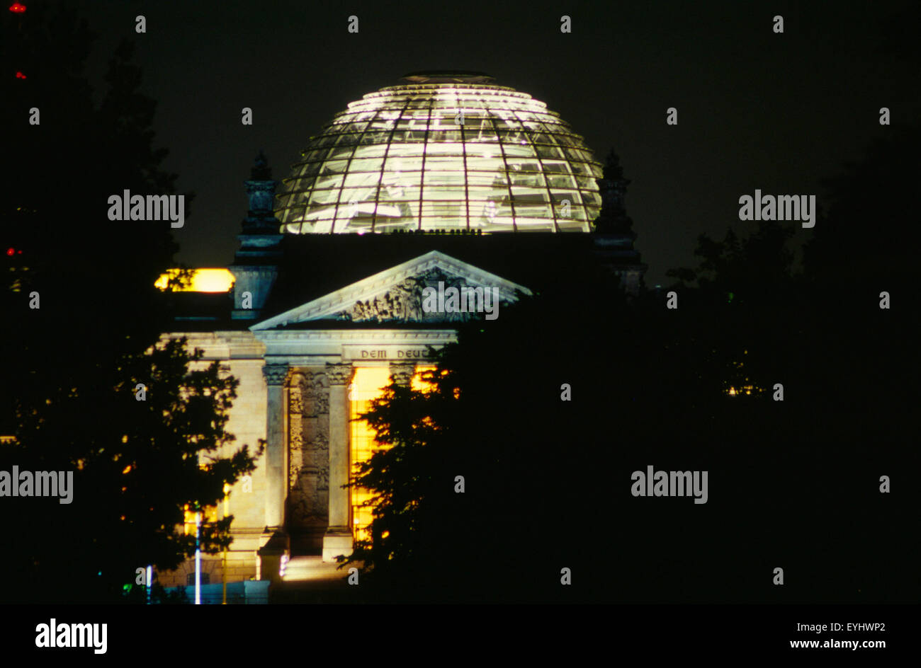 2002 darkness hi-res stock photography and images - Alamy