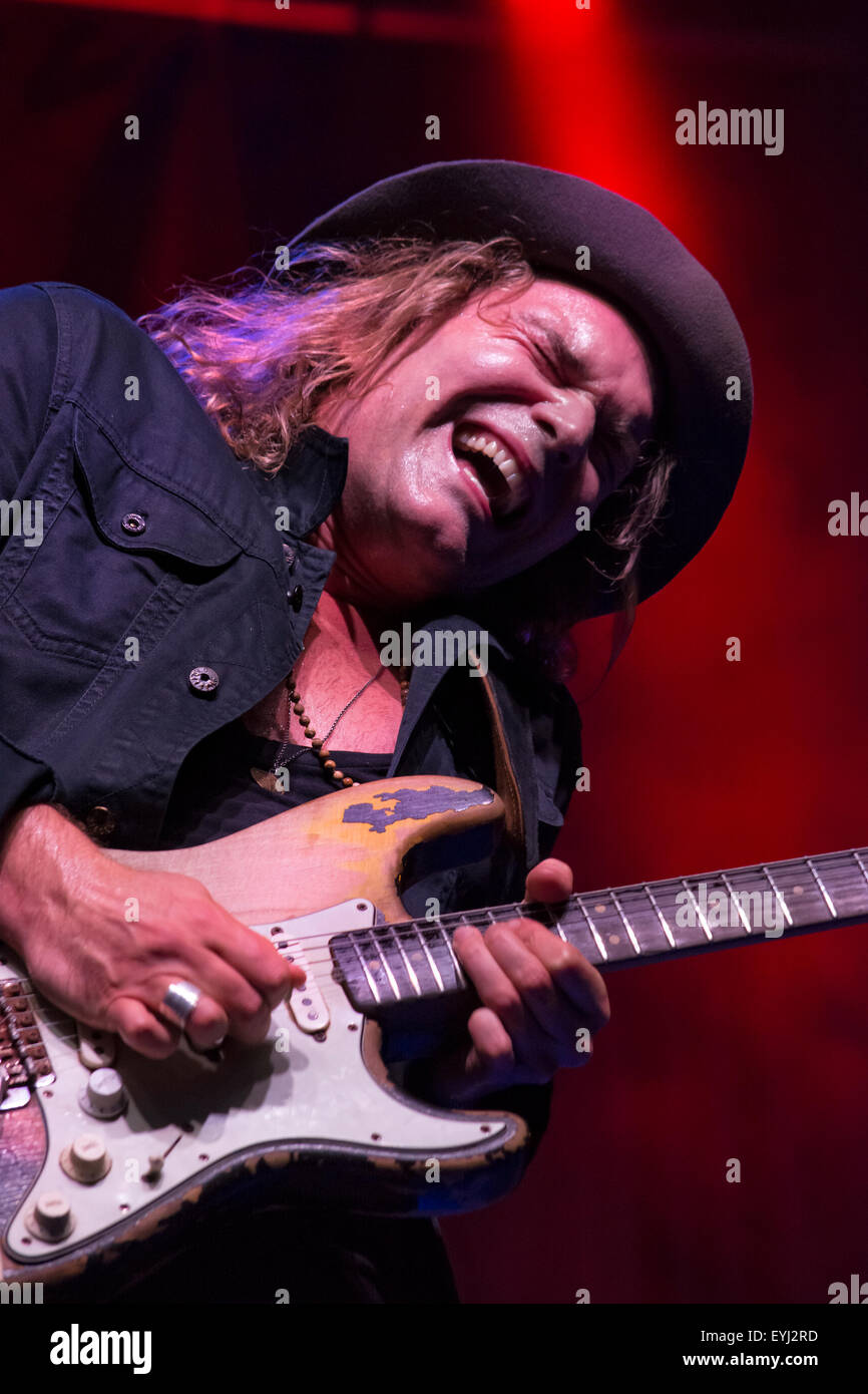 Philip Sayce at the Montreal Jazz fest Stock Photo - Alamy