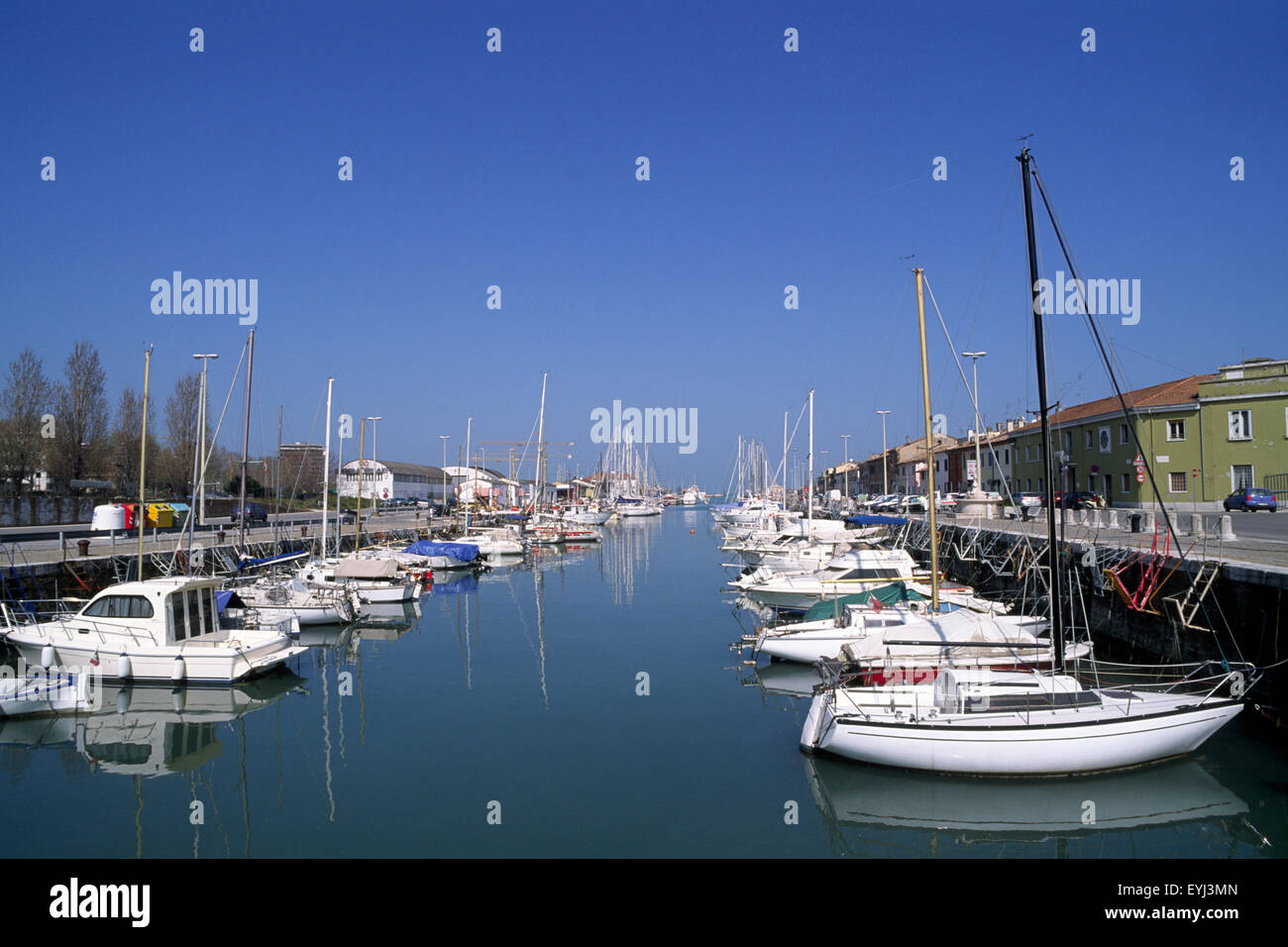 Le port hi-res stock photography and images - Alamy