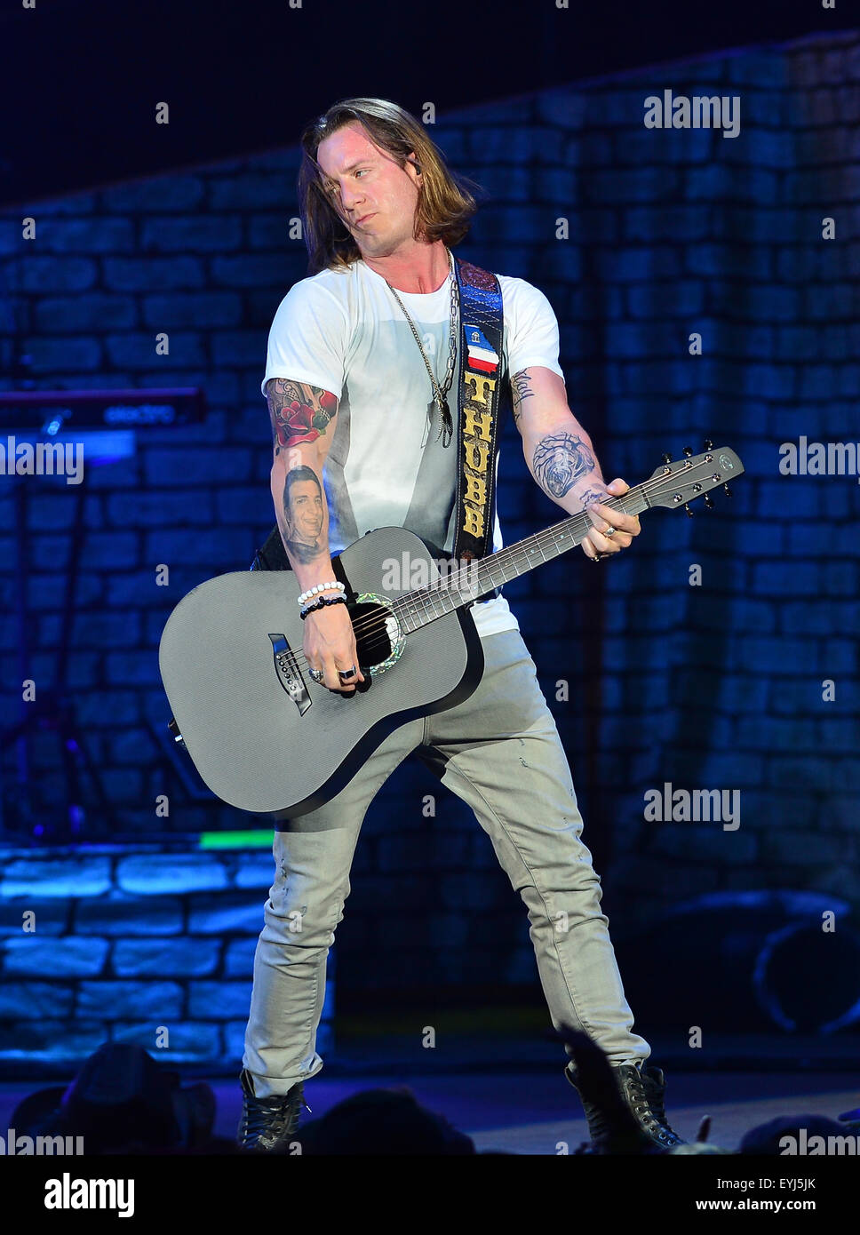 Florida Georgia Line perform live in concert at the Coral Sky ...