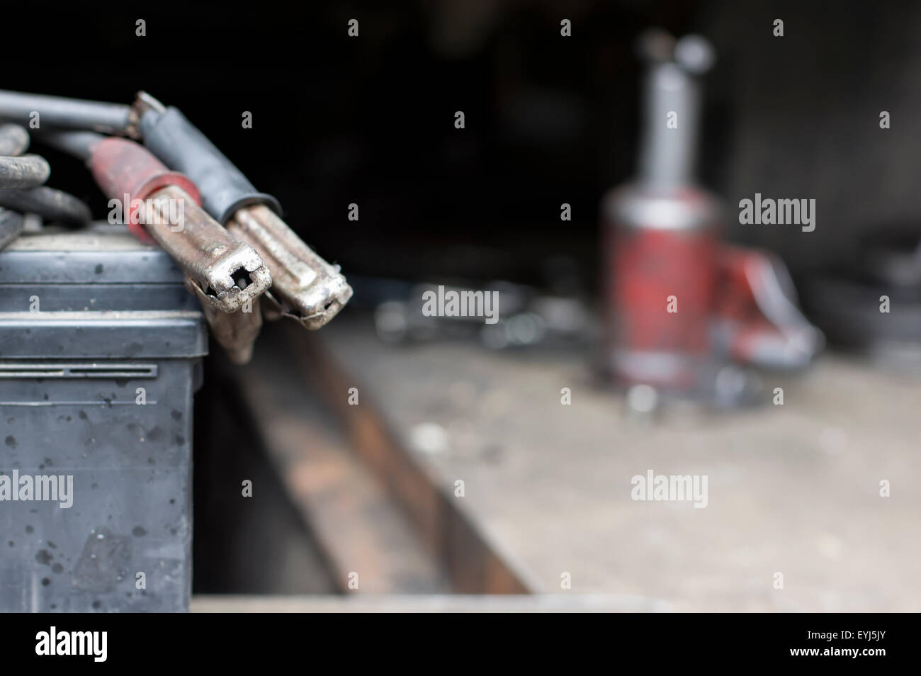 Car under jump hi-res stock photography and images - Alamy