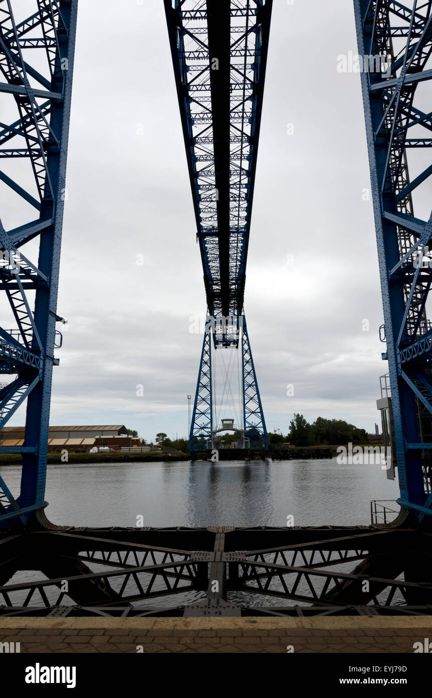 Middlesbrough transporter bridge 2015 hi-res stock photography and ...