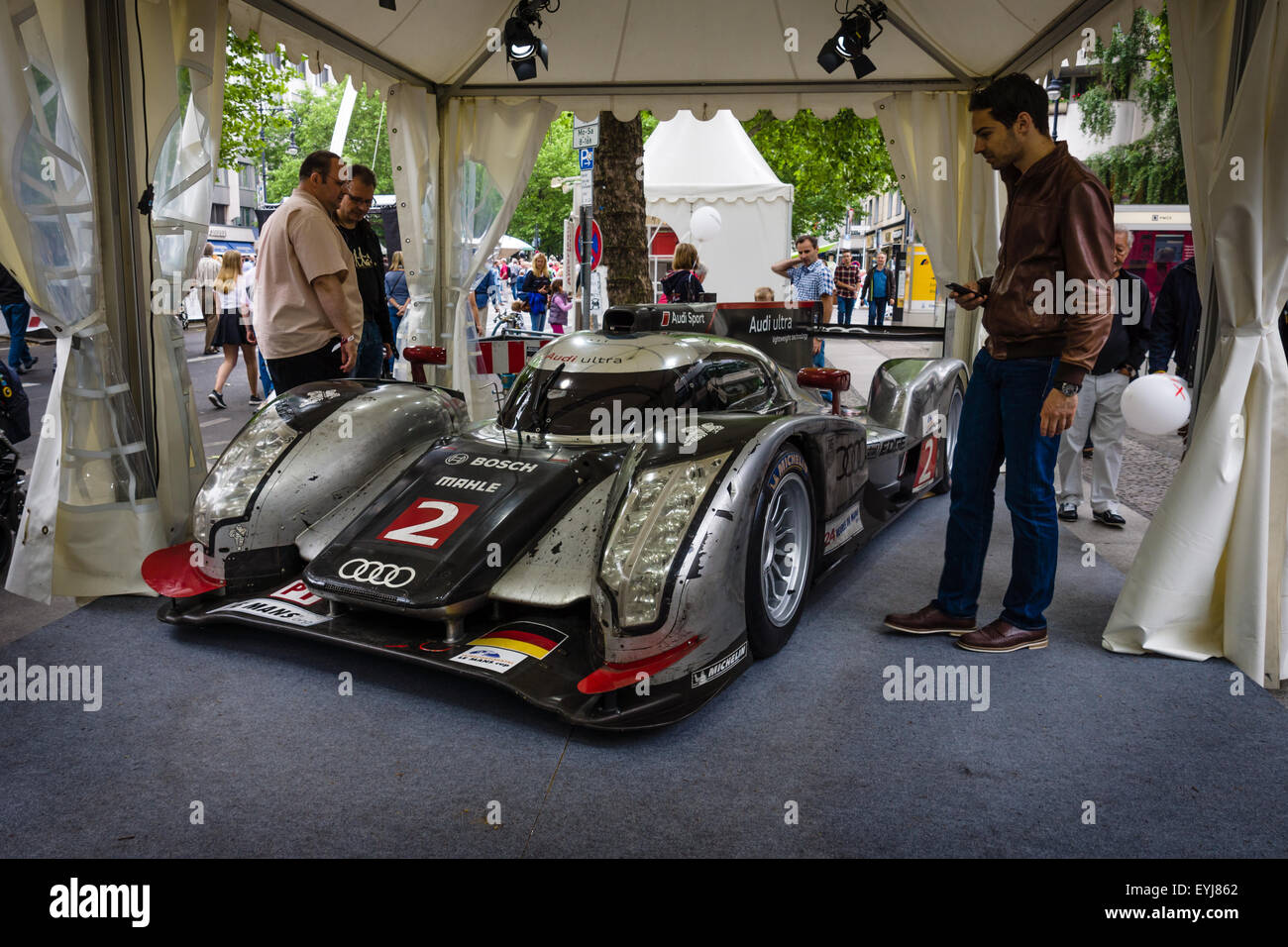 Racing car, Le Mans Prototype (LMP), Audi R18 TDI Ultra, 2011. Designer ...