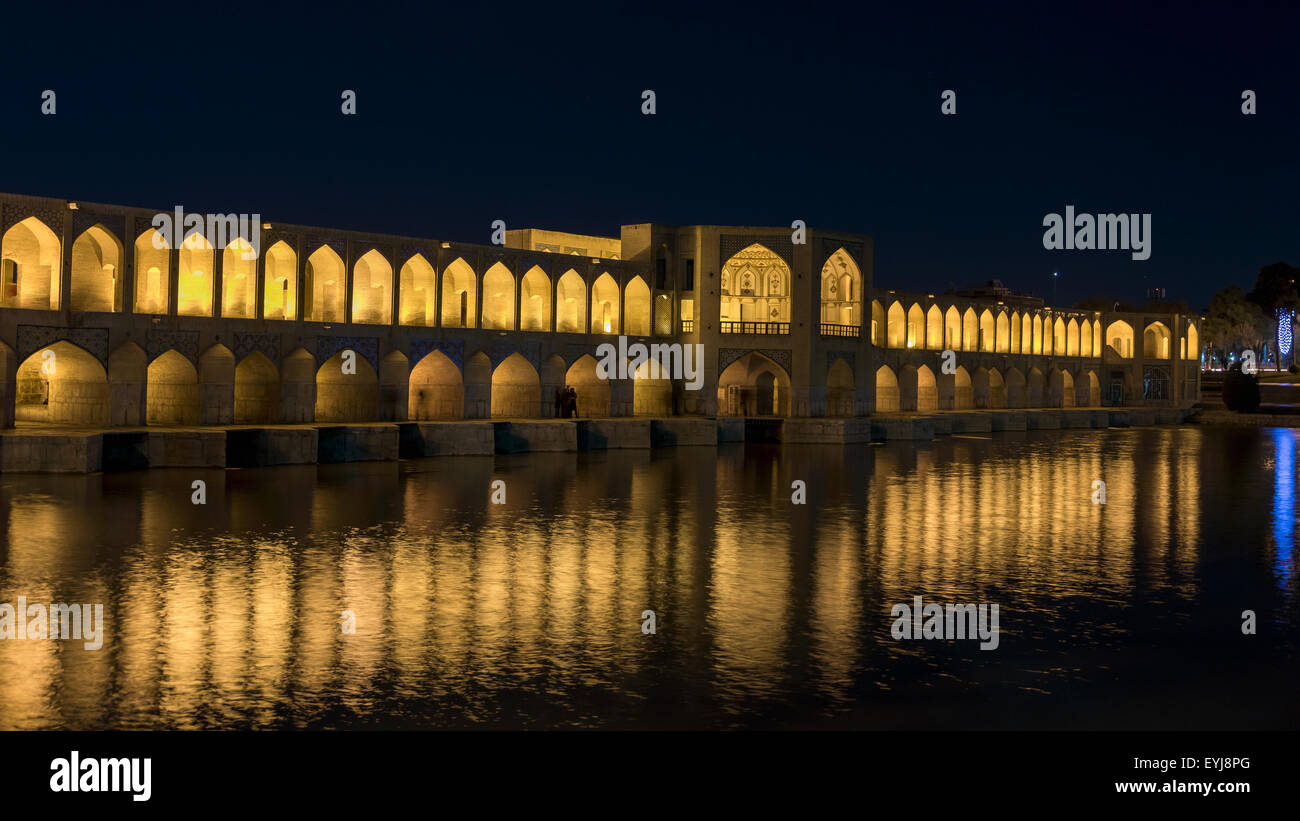 Upstream side of the Pol-e Khaju (bridge), Zayandeh River, Isfahan ...