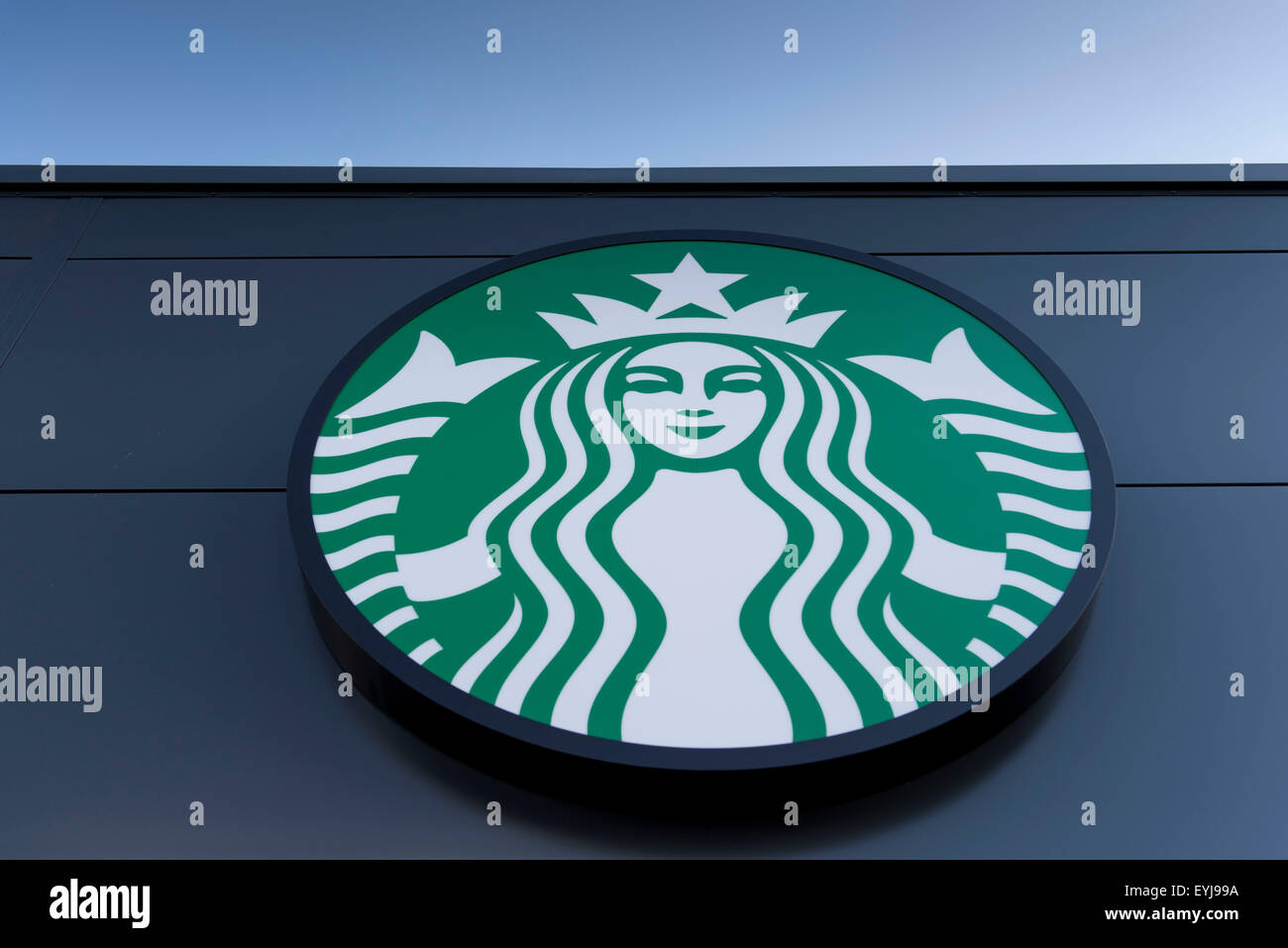 Starbucks coffee sign logo hi-res stock photography and images - Alamy