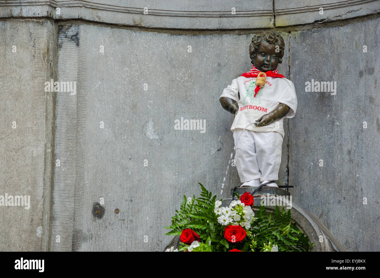 Manneken Pis statue in Brussels Stock Photo - Alamy