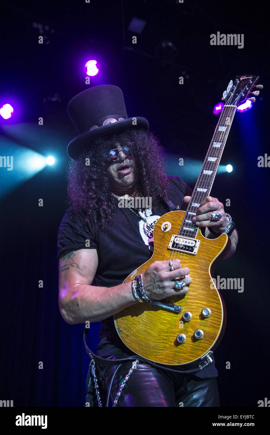 Slash guns n roses hi-res stock photography and images - Alamy
