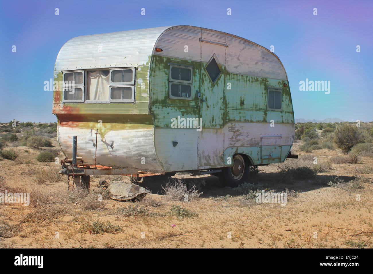 Trailer desert hi-res stock photography and images - Alamy