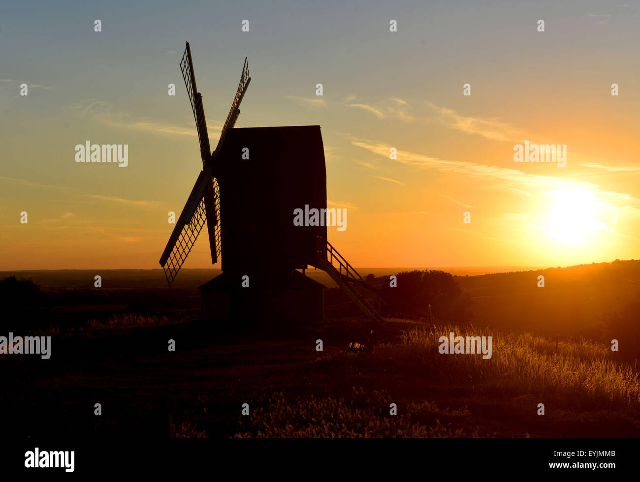 sun set at brill windmill buckinghamshire england Stock Photo - Alamy