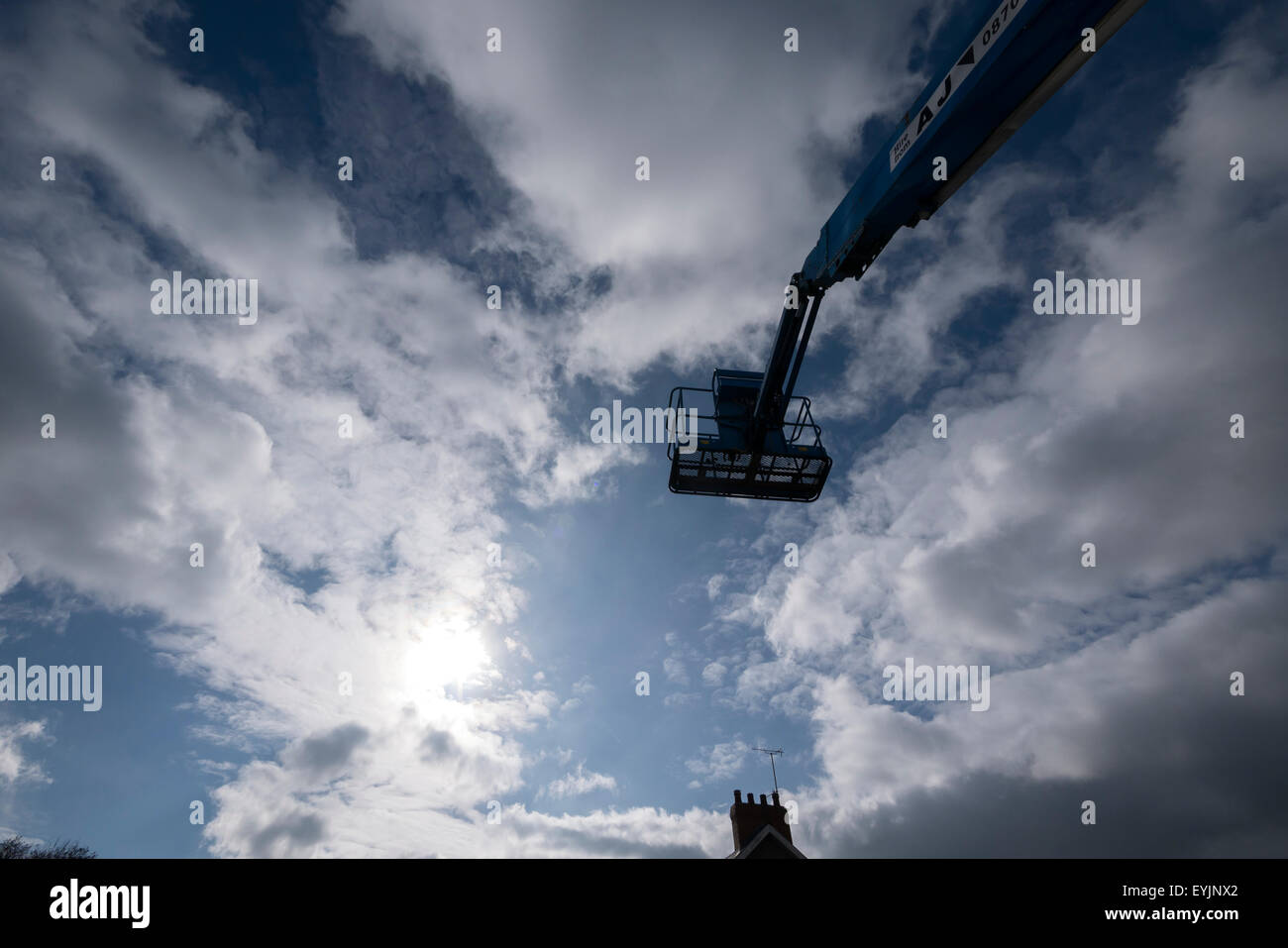 Mobile lift table hi-res stock photography and images - Alamy