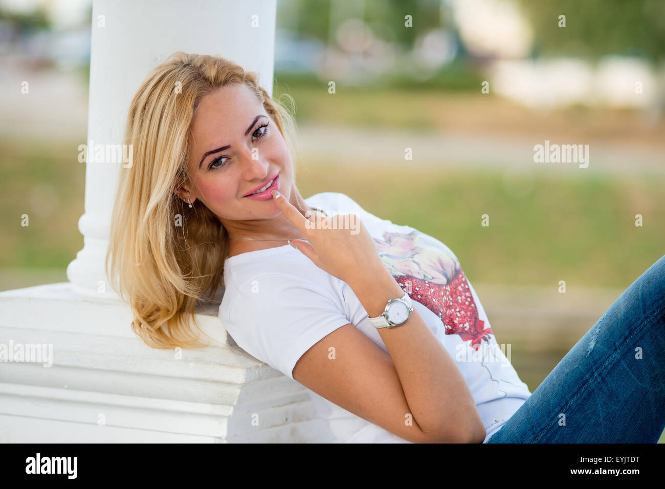 Summer girl portrait Stock Photo - Alamy