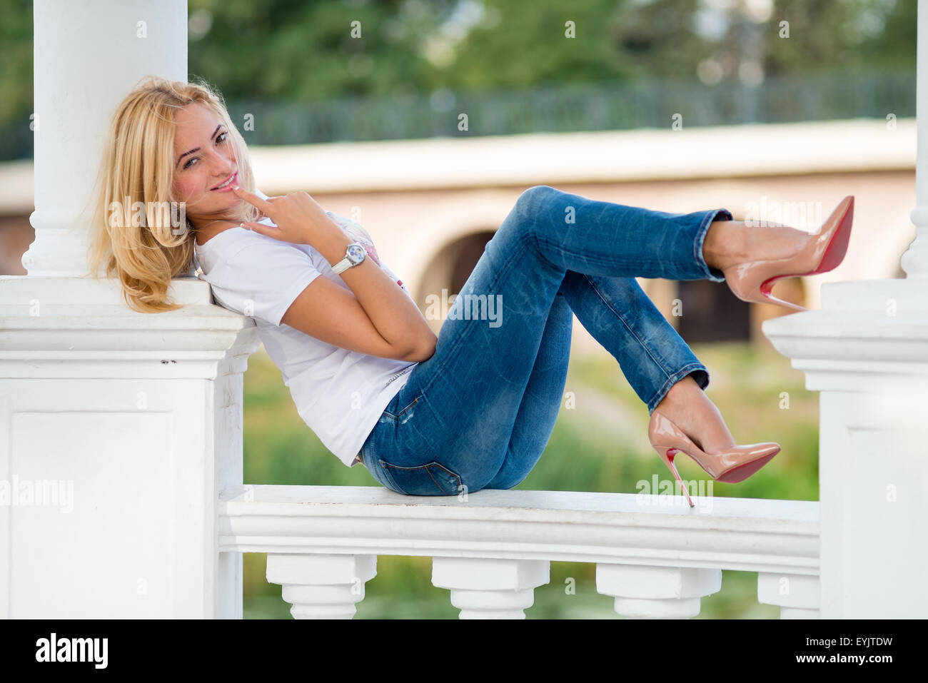 Summer girl portrait Stock Photo - Alamy