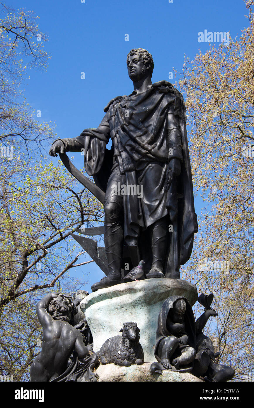 Statue Francis Duke of Bedford Russell Square Bloomsbury London England ...
