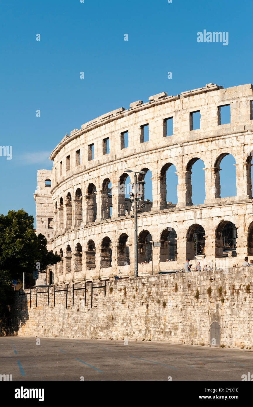 Pula, Istria, Croatia. The Pula Arena, a Roman amphitheatre built ...