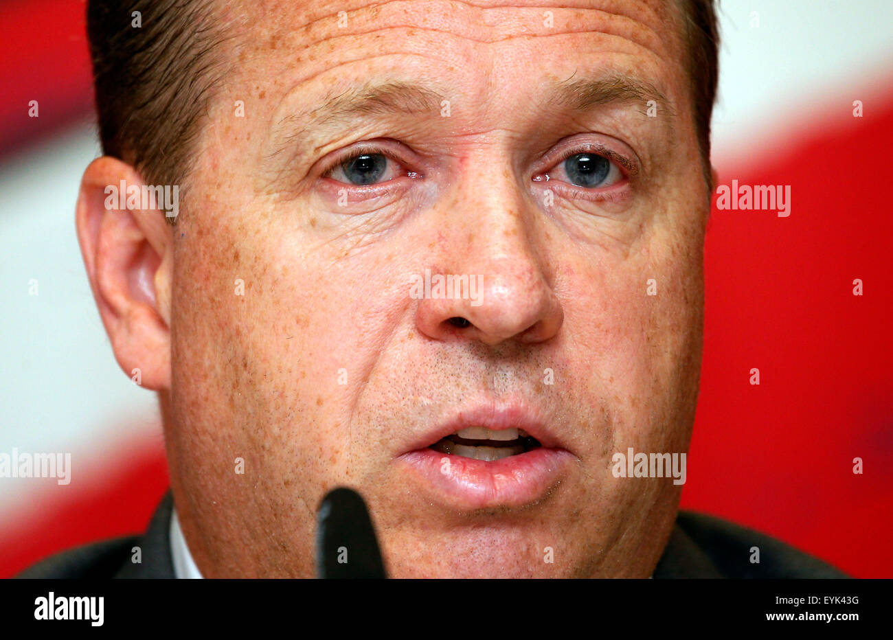 Greg Ireland, the new coach of German DEL ice hockey team Adler ...