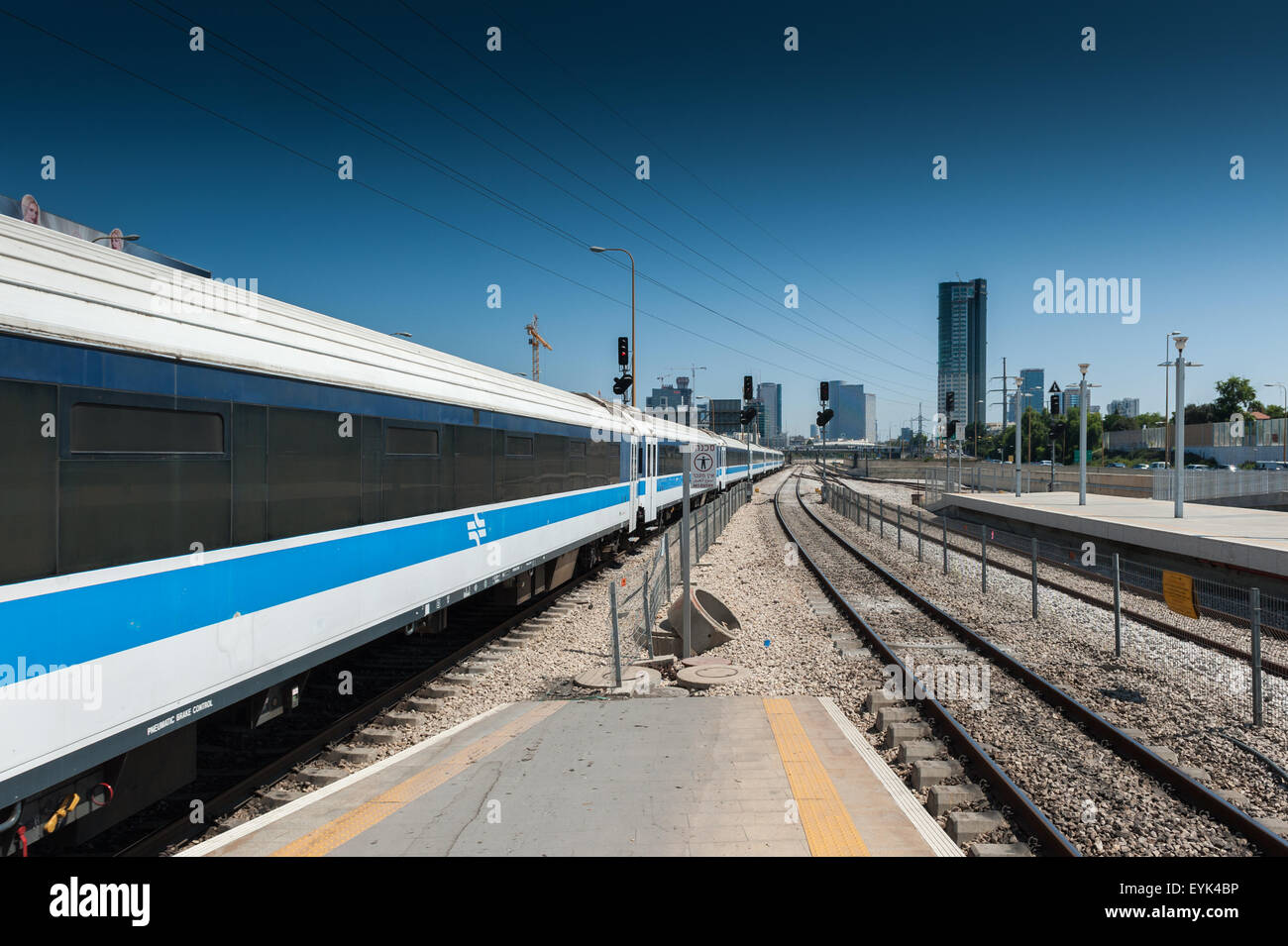 Israel railroad station hi-res stock photography and images - Alamy