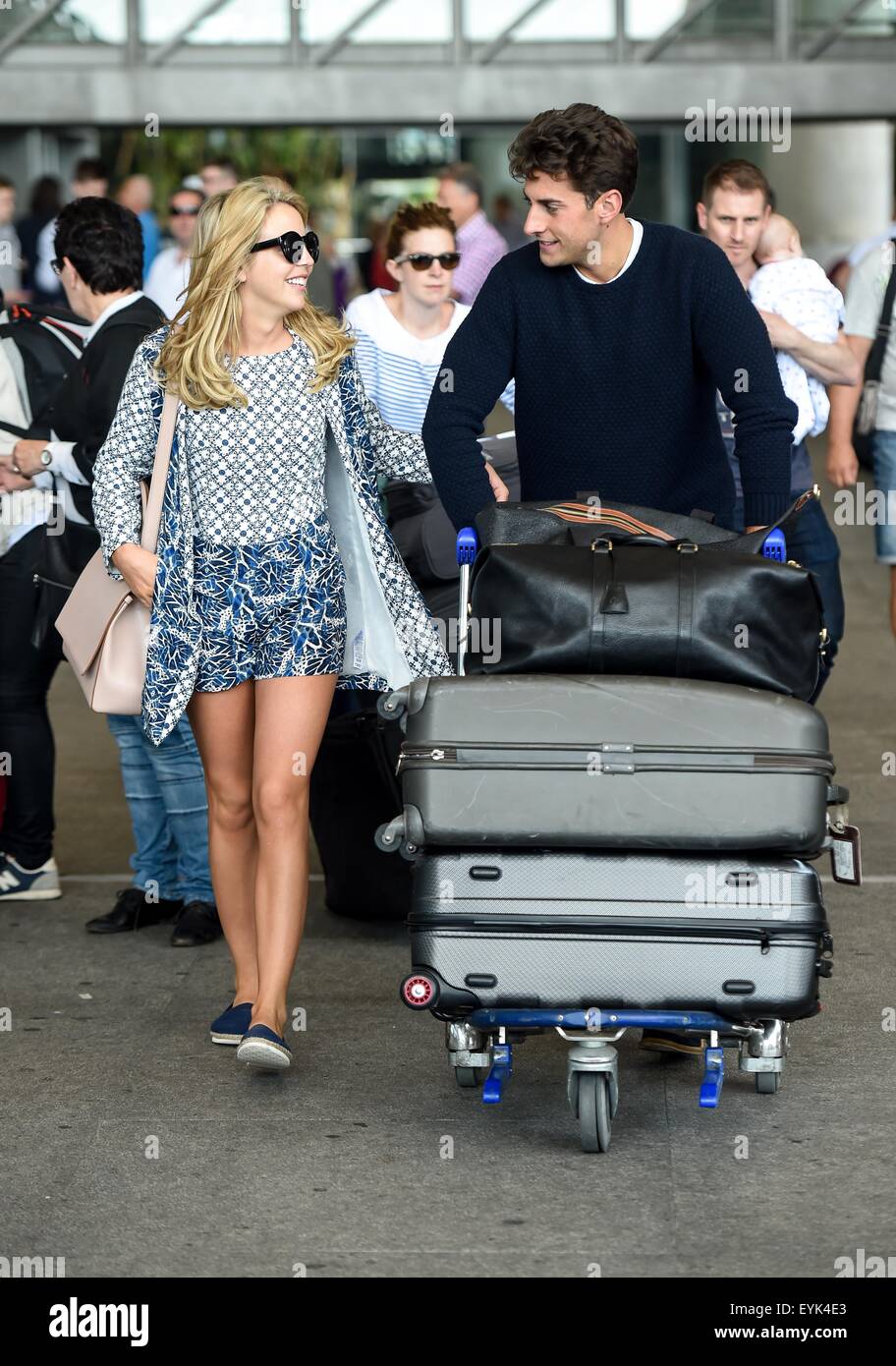 'TOWIE' stars arrive at Malaga airport ahead of filming for their new ...