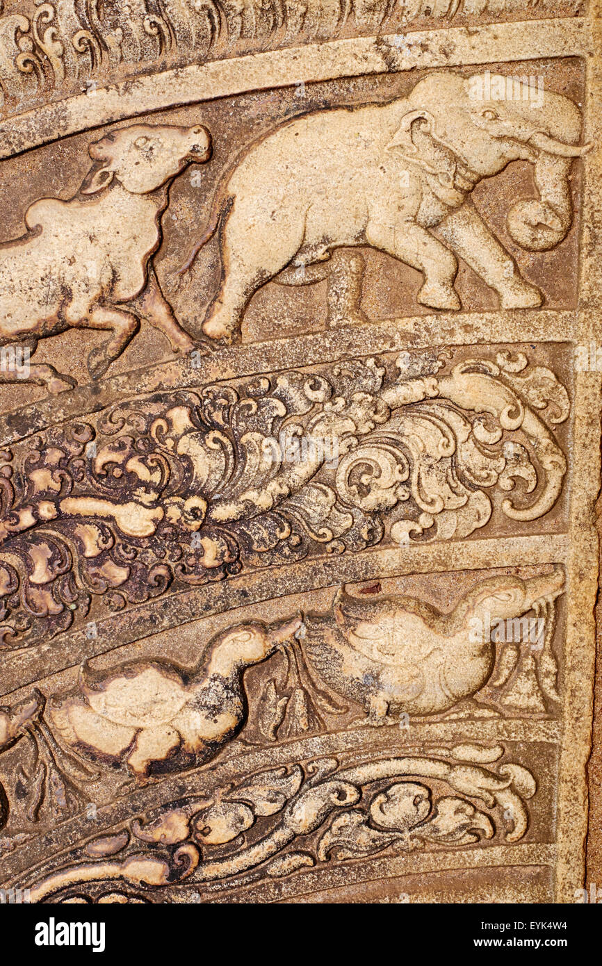 Tem triangle hi-res stock photography and images - Alamy