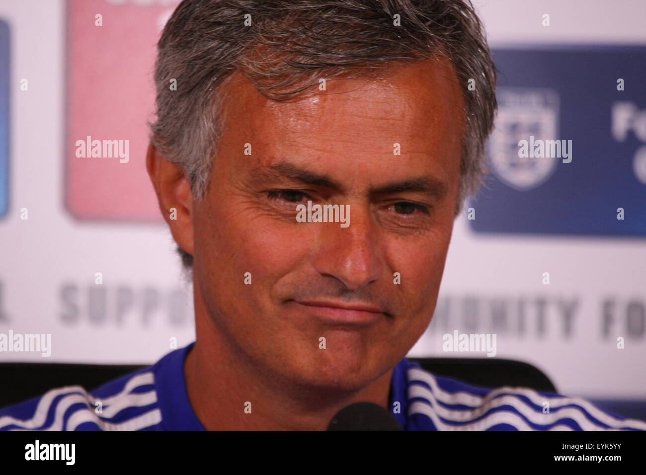 Sport football portrait jose mourinho hi-res stock photography and ...