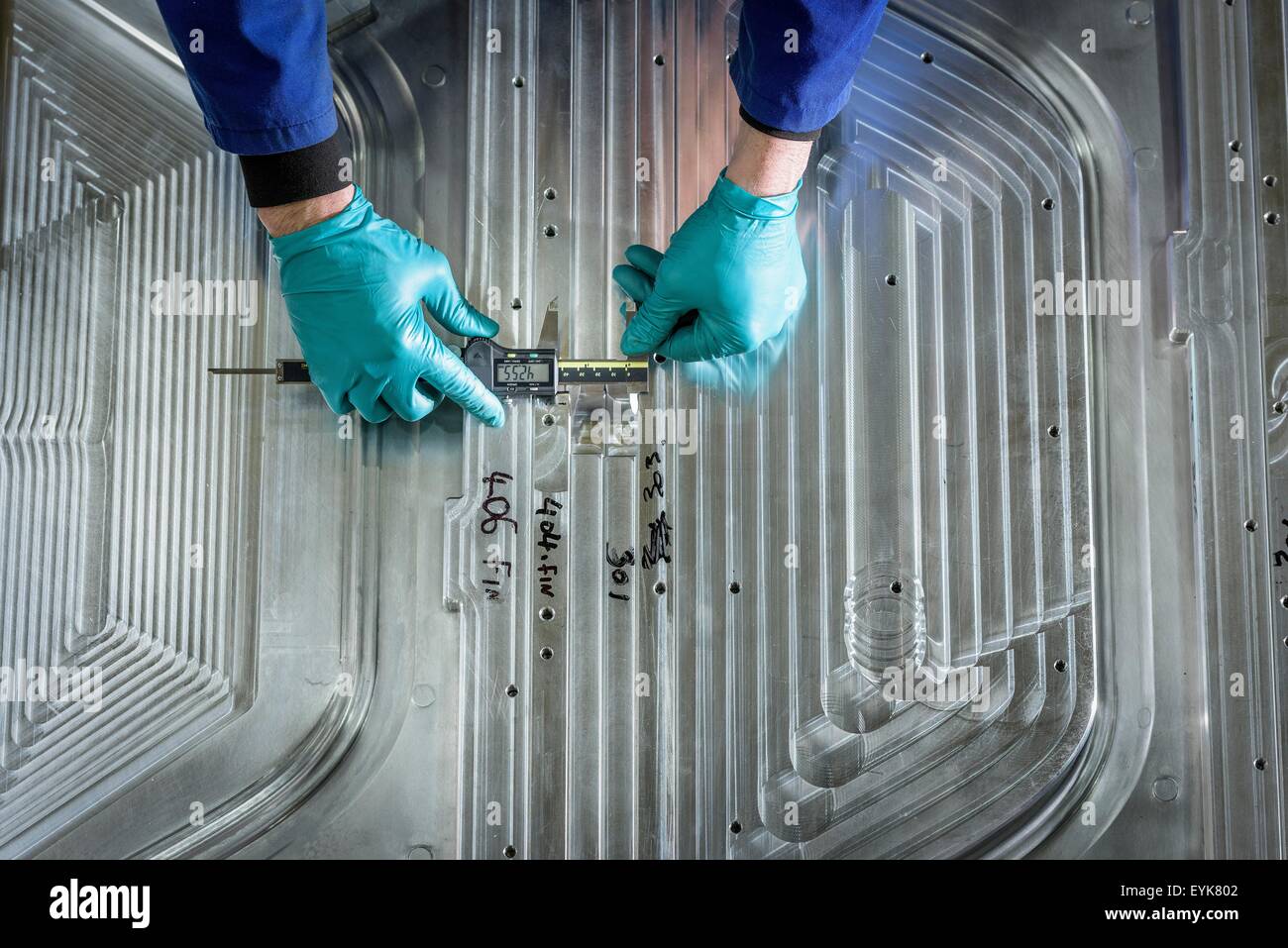Worker Overhead View High Resolution Stock Photography and Images - Alamy