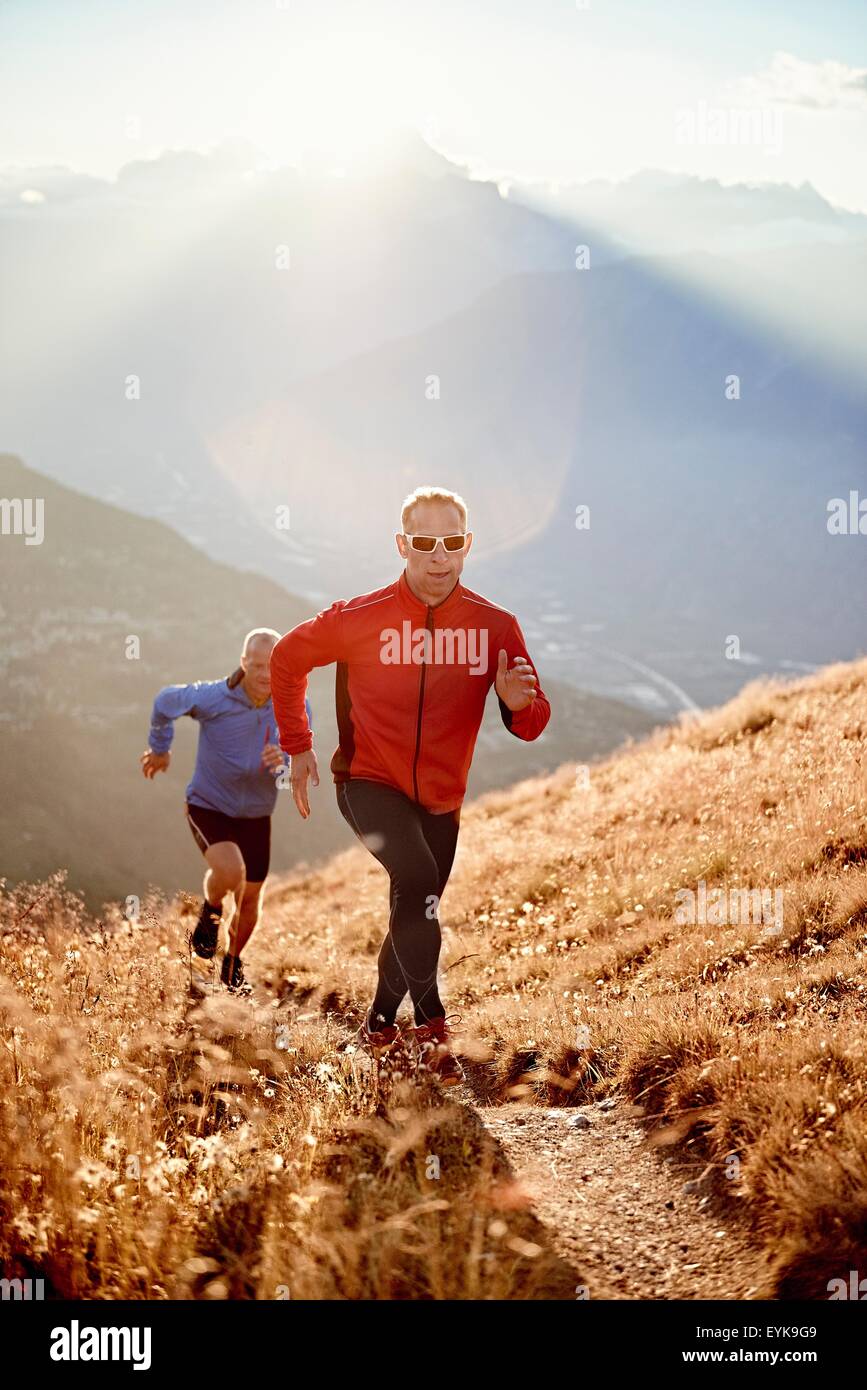 Runners track go hi-res stock photography and images - Alamy