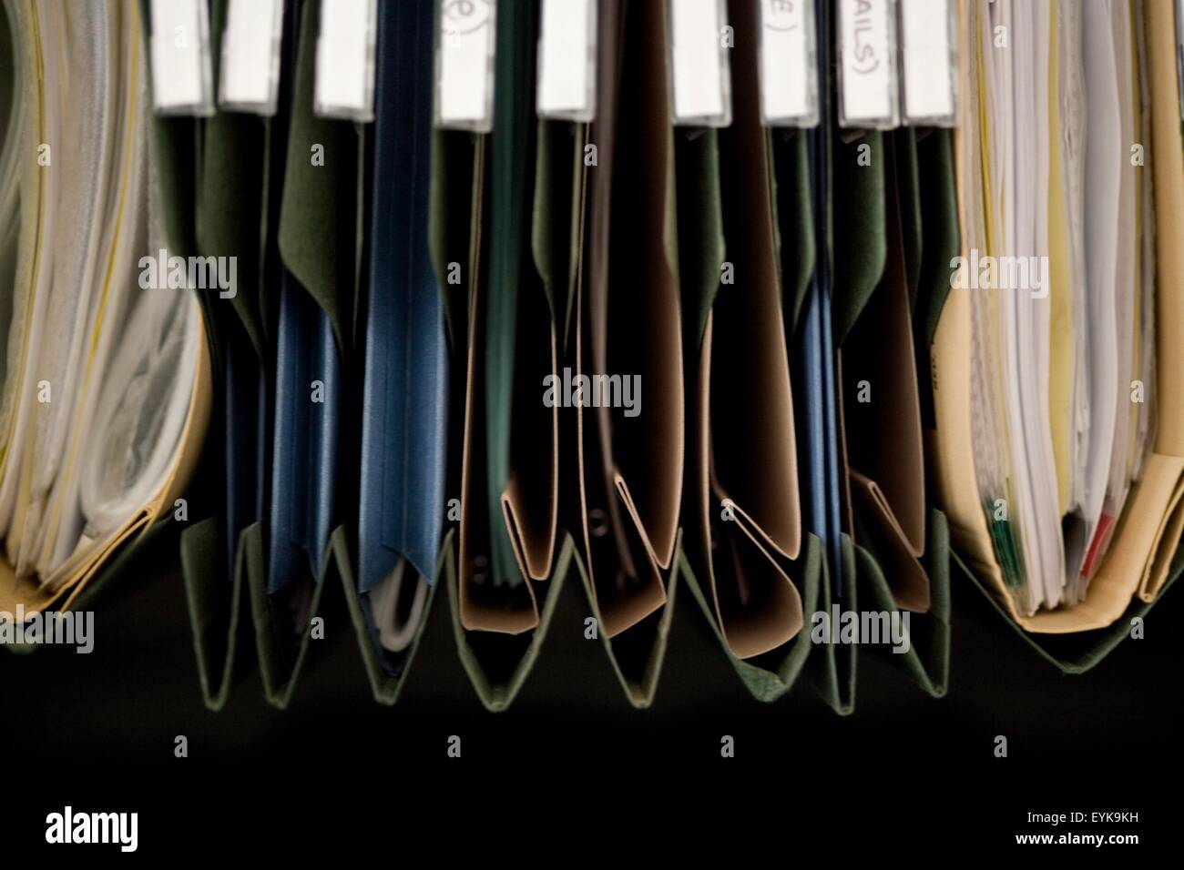 Hanging files hi-res stock photography and images - Alamy