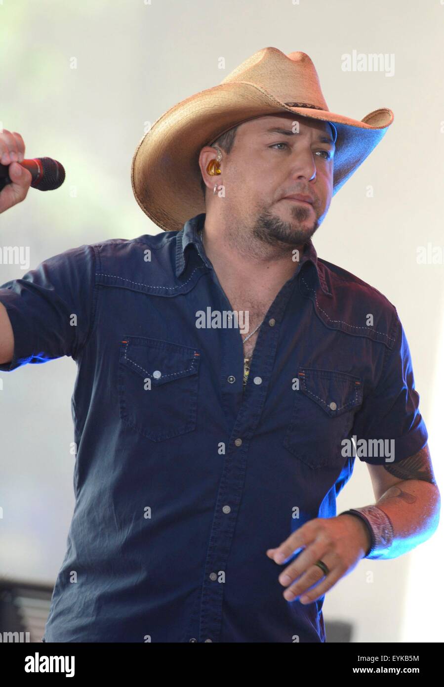 New York, NY, USA. 31st July, 2015. Jason Aldean on stage for NBC Today ...