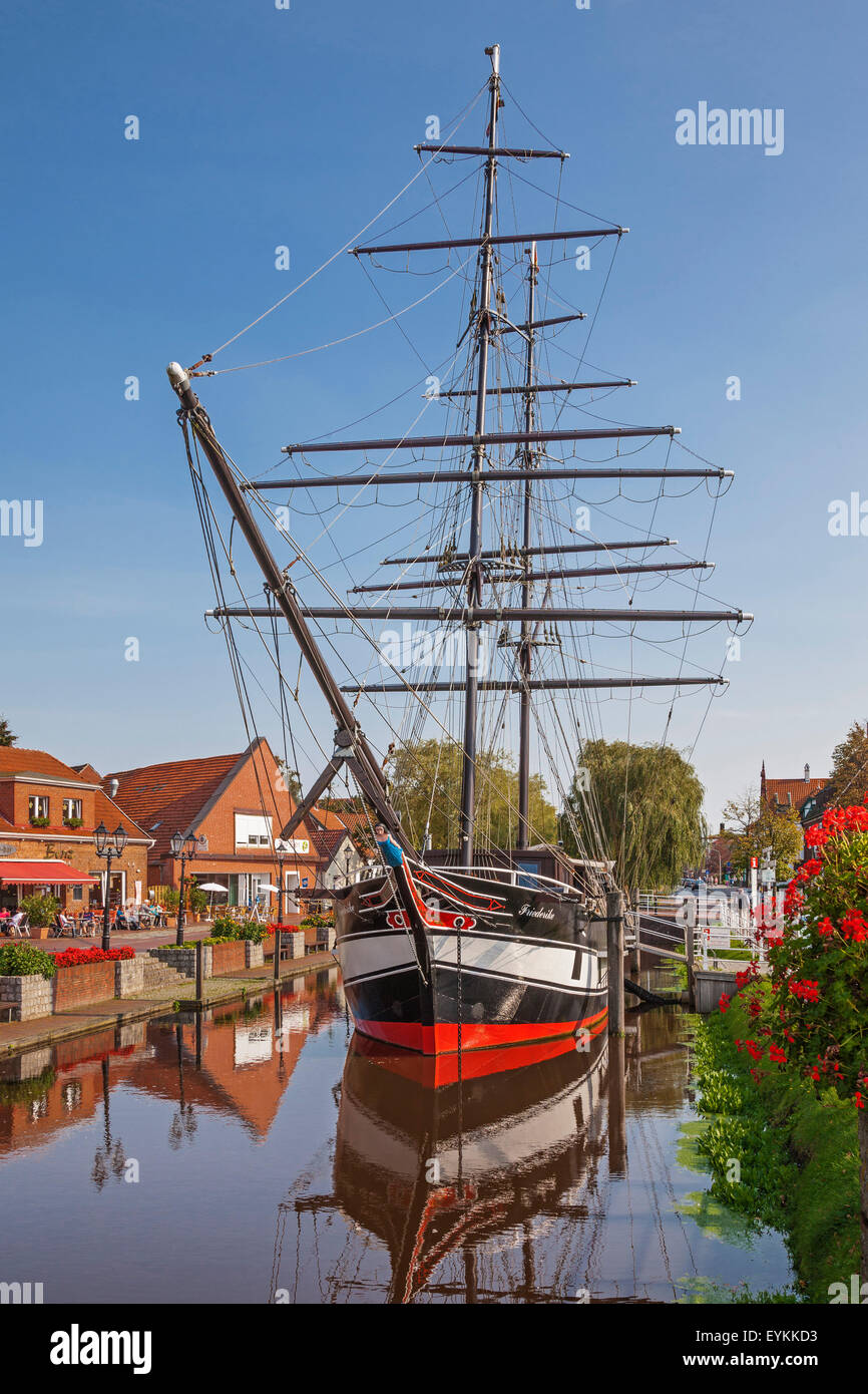 Sailing ship friederike hi-res stock photography and images - Alamy