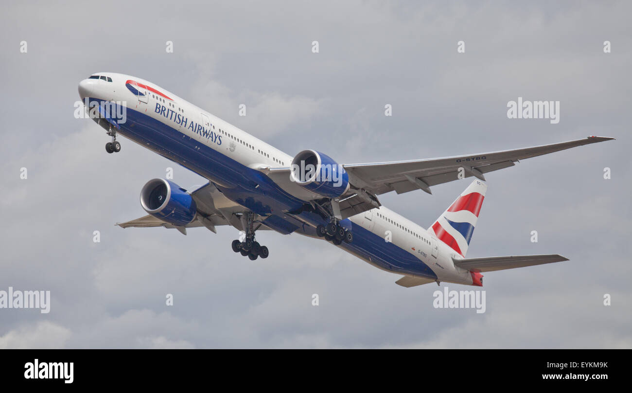 British airways general electric powered 777 hi-res stock photography ...